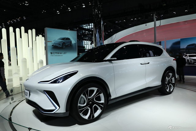 【上海车展智己LS7】2021上海车展智己LS7售价_图片及视频 - 新浪汽车